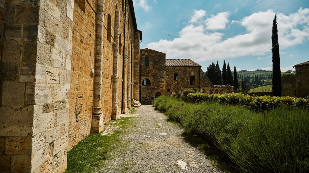 Val d’Orcia Postcard, Abbaye de San Antimo - AlidiFirenze